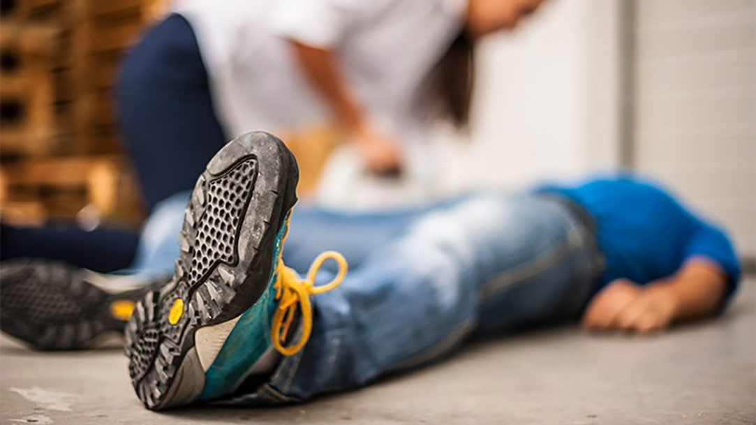 What to do when someone is having a seizure - TSS Safety